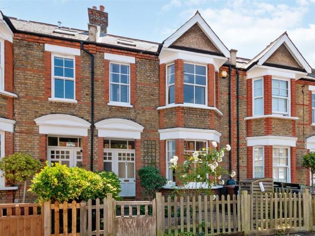 3 bedroom terraced house for sale