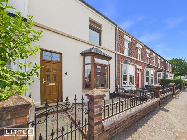 3 bedroom terraced house for sale