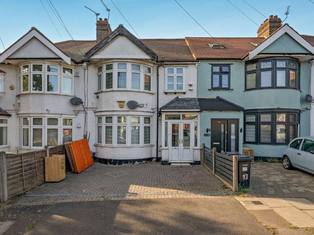 3 bedroom terraced house for sale
