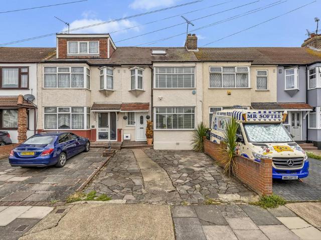 3 bedroom terraced house for sale