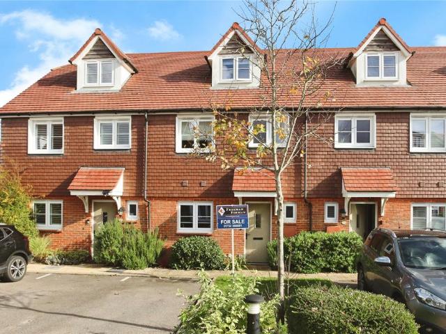 3 bedroom terraced house for sale