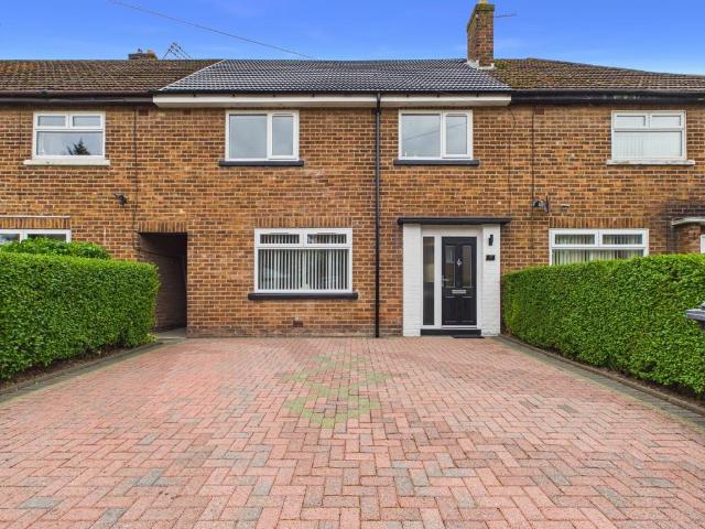3 bedroom terraced house for sale