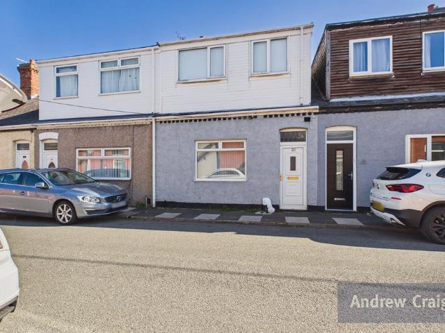 3 bedroom terraced house for sale