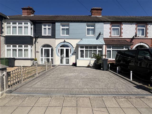 3 bedroom terraced house for sale
