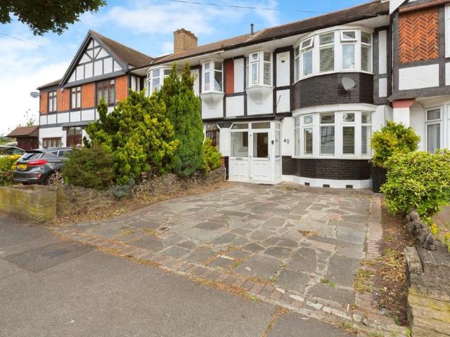 3 bedroom terraced house for sale
