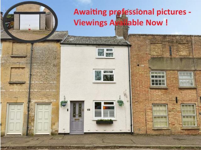 3 bedroom terraced house for sale