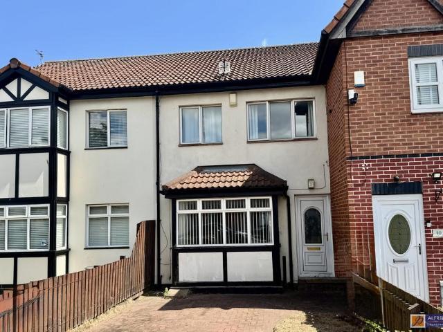 3 bedroom terraced house for sale