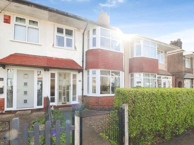 3 bedroom terraced house for sale
