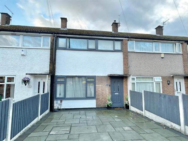 3 bedroom terraced house for sale