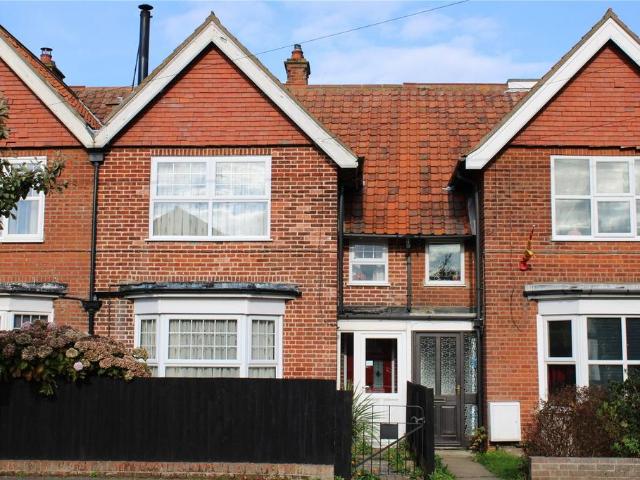 3 bedroom terraced house for sale