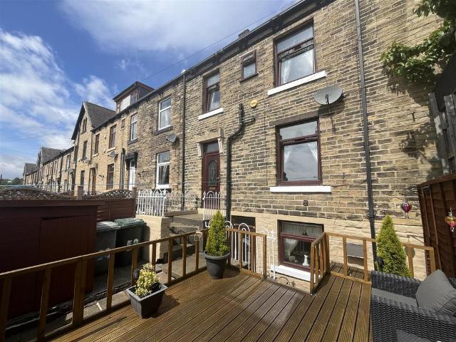 3 bedroom terraced house for sale