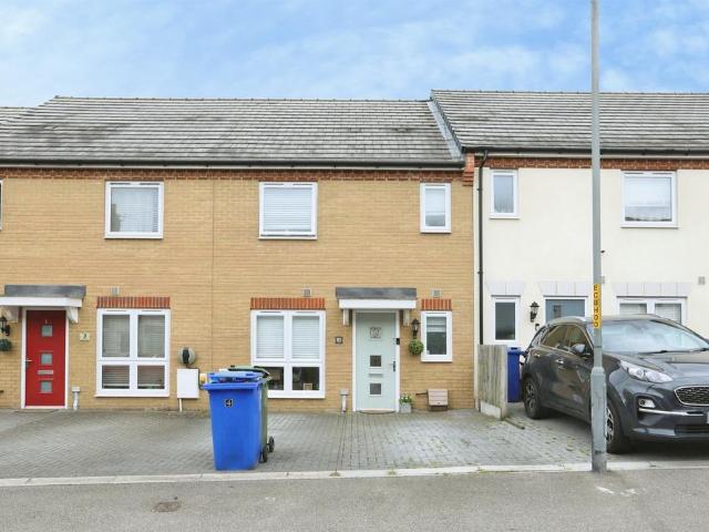 3 bedroom terraced house for sale