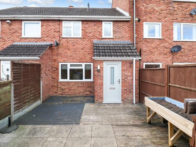 3 bedroom terraced house for sale
