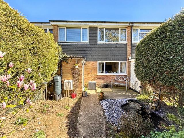 3 bedroom terraced house for sale