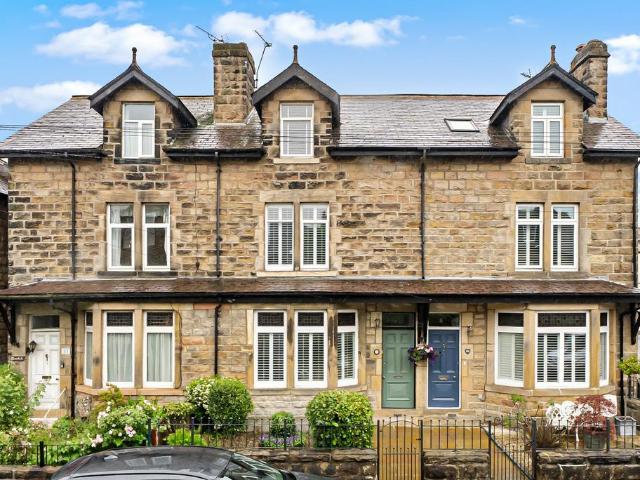 3 bedroom terraced house for sale