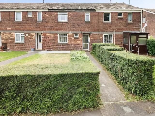3 bedroom terraced house for sale