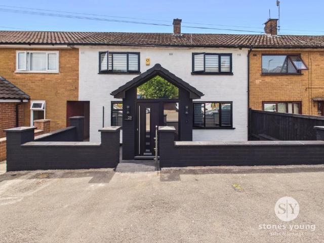 3 bedroom terraced house for sale