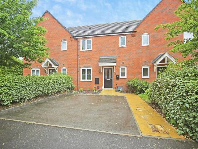 3 bedroom terraced house for sale