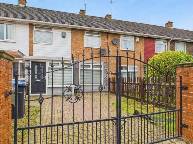 3 bedroom terraced house for sale