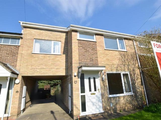 3 bedroom terraced house for sale