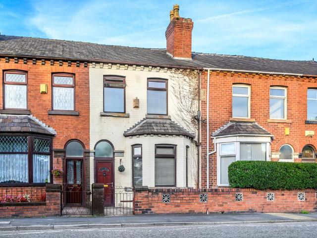 3 bedroom terraced house for sale