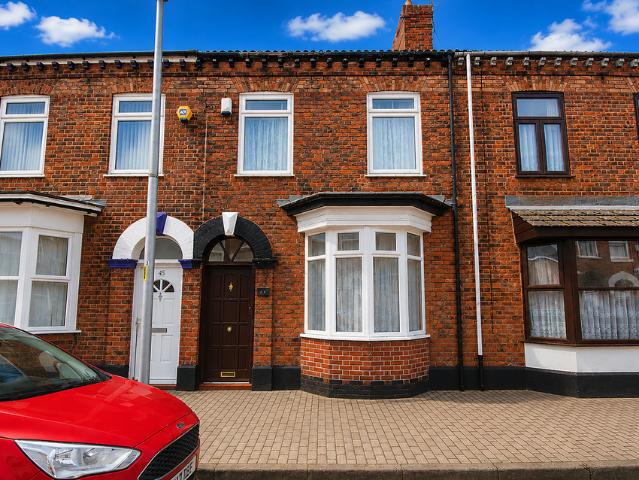 3 bedroom terraced house for sale