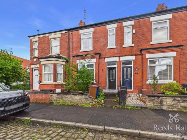 3 bedroom terraced house for sale