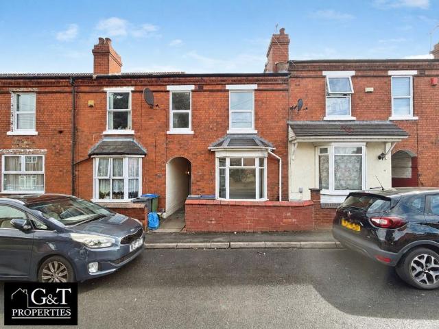 3 bedroom terraced house for sale