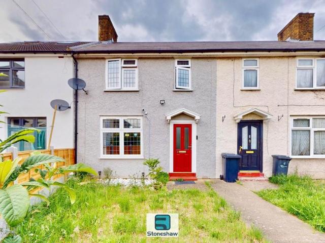 3 bedroom terraced house for sale