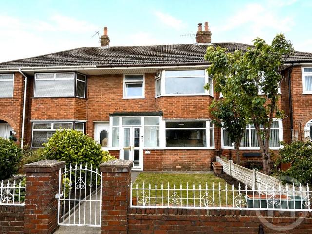 3 bedroom terraced house for sale