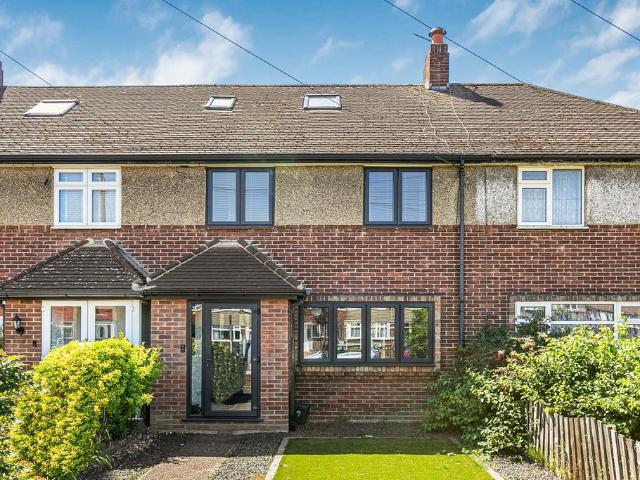 3 bedroom terraced house for sale