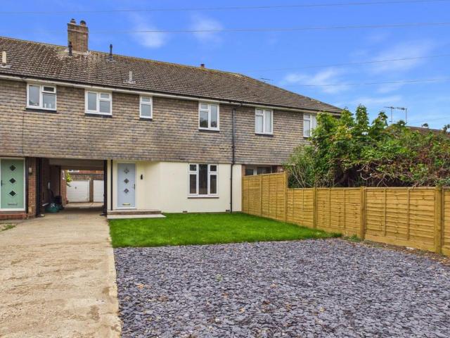 3 bedroom terraced house for sale