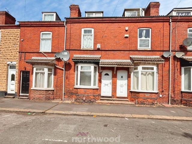 3 bedroom terraced house for sale