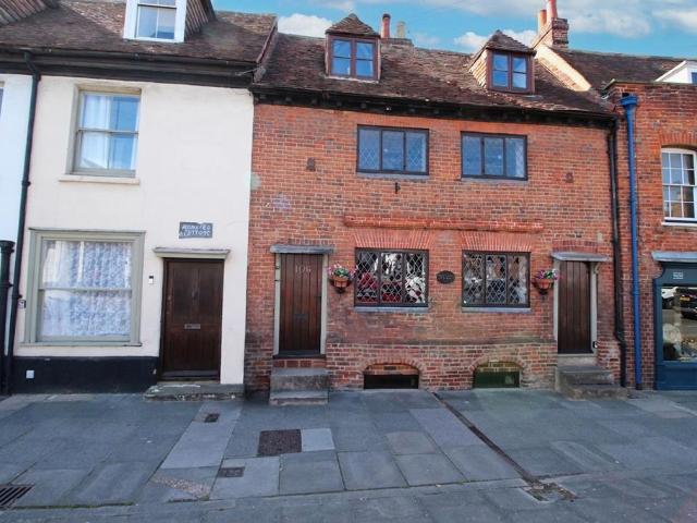 3 bedroom terraced house for sale