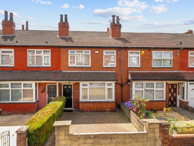 3 bedroom terraced house for sale
