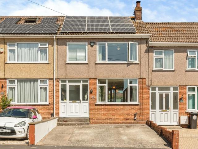 3 bedroom terraced house for sale