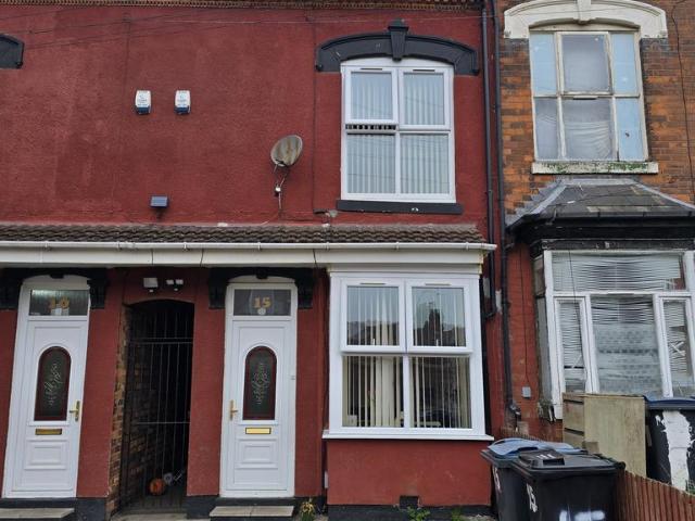 3 bedroom terraced house for sale