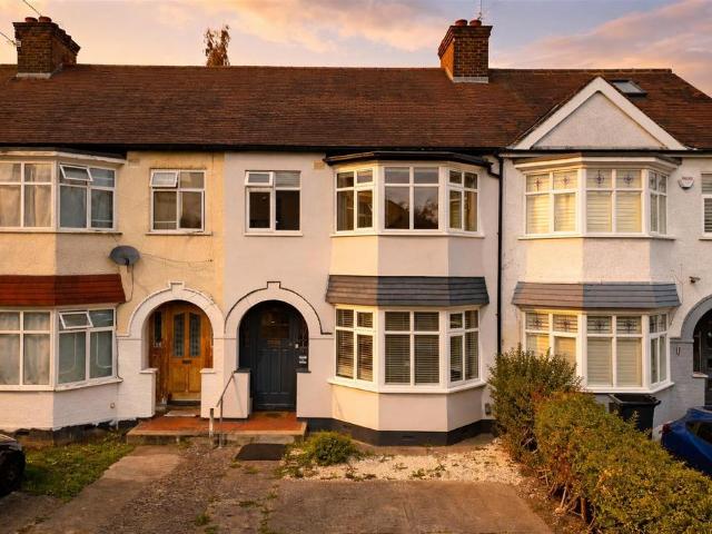 3 bedroom terraced house for sale