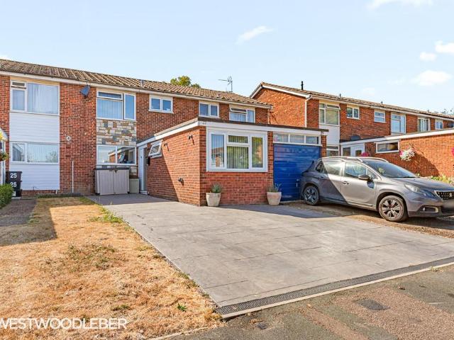 3 bedroom terraced house for sale