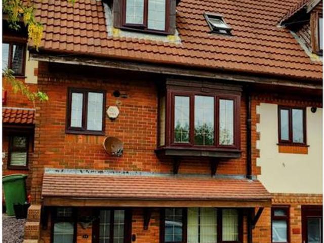 3 bedroom terraced house for sale