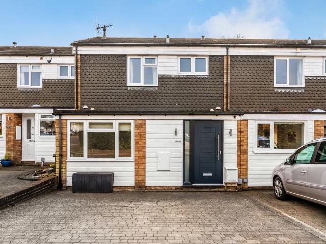 3 bedroom terraced house for sale