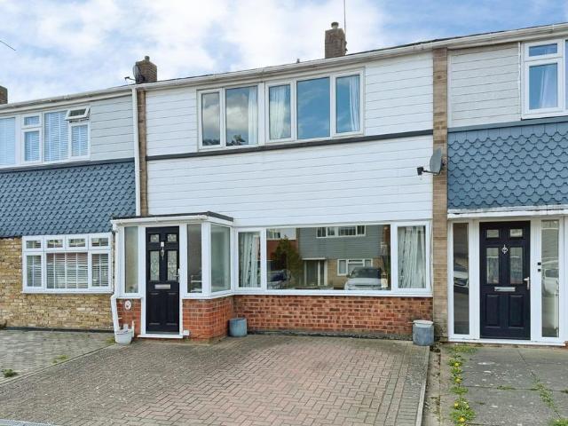 3 bedroom terraced house for sale