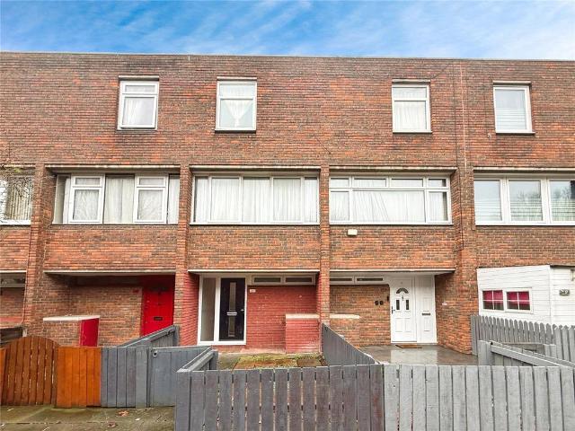 3 bedroom terraced house for sale