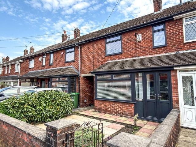 3 bedroom terraced house for sale