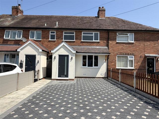 3 bedroom terraced house for sale
