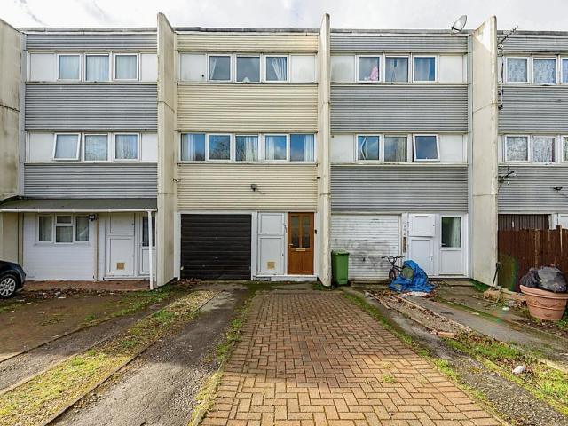3 bedroom terraced house for sale