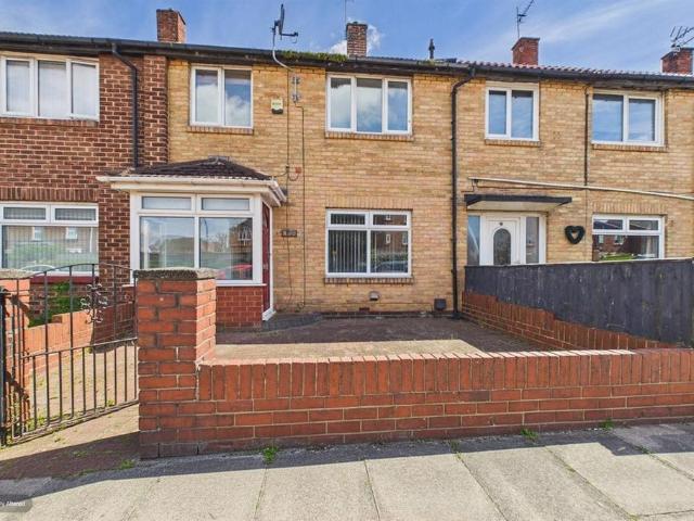 3 bedroom terraced house for sale