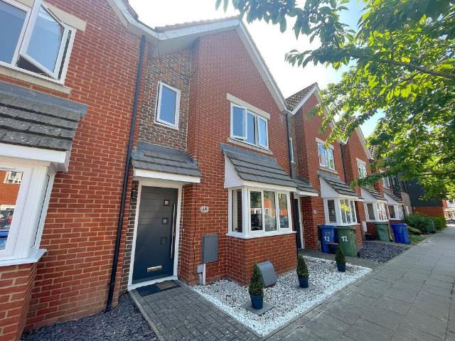 3 bedroom terraced house for sale
