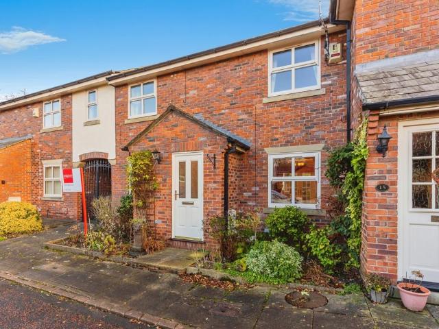 3 bedroom terraced house for sale