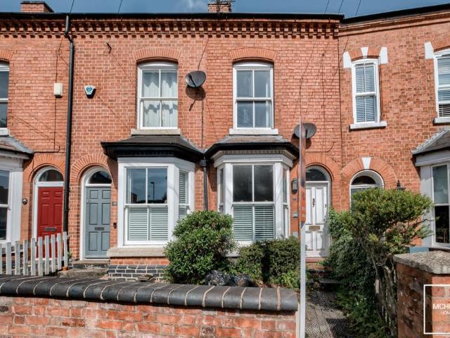 3 bedroom terraced house for sale